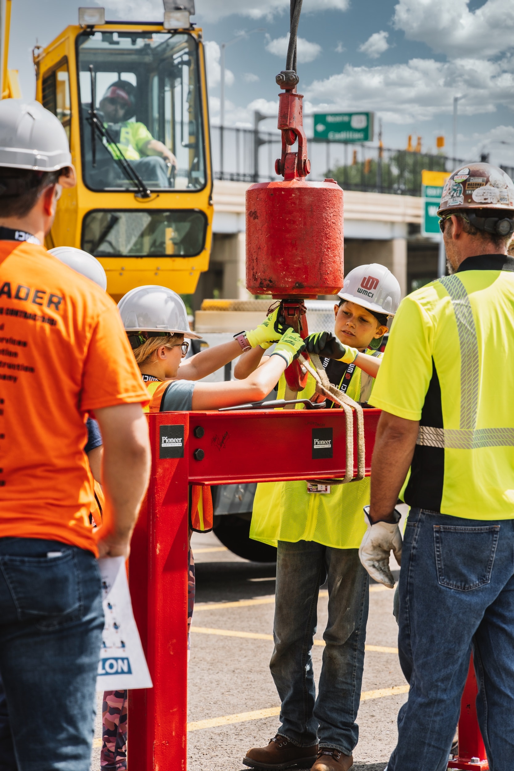 Pioneer team teaches at construction camp - Pioneer Construction